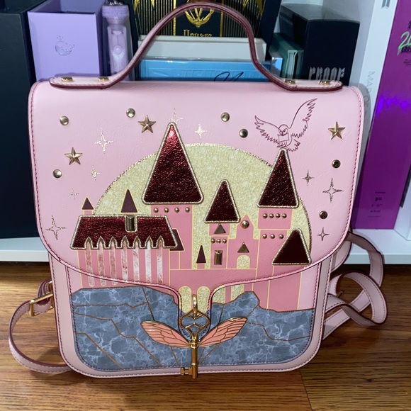 Danielle Nicole | Bags | Danielle Nicole Harry Potter Hogwarts Castle ...